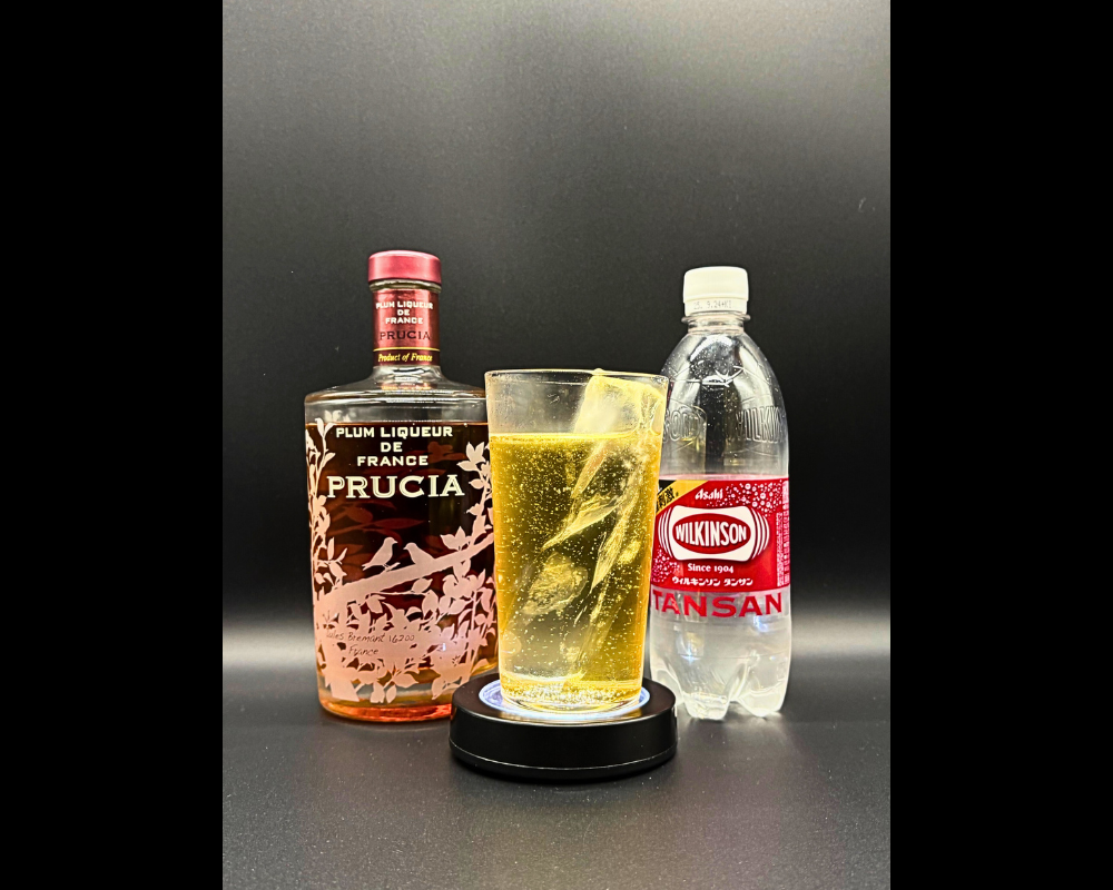 「PRUCIA（プルシア）」プラム（すもも）で造られるリキュールの飲み方をご紹介します。 - お酒を気ままに飲む