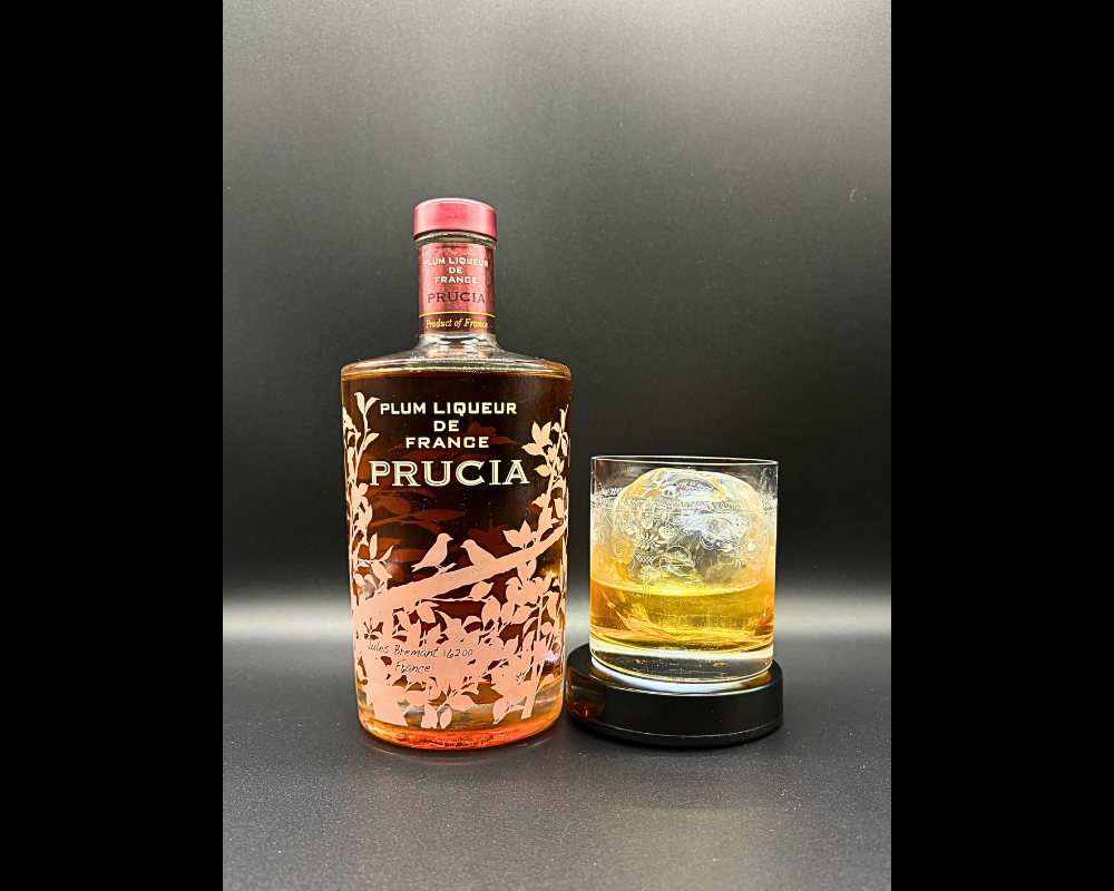 「PRUCIA（プルシア）」プラム（すもも）で造られるリキュールの飲み方をご紹介します。 - お酒を気ままに飲む